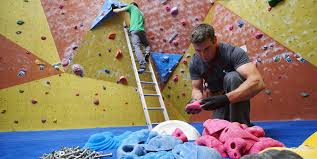 Re-routing Wall | Greentowers